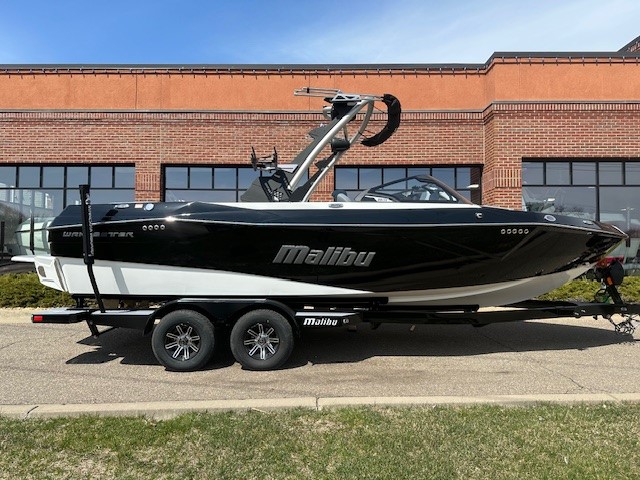Pre-Owned, Used Inboard Boats For Sale | Malibu & Axis Boats